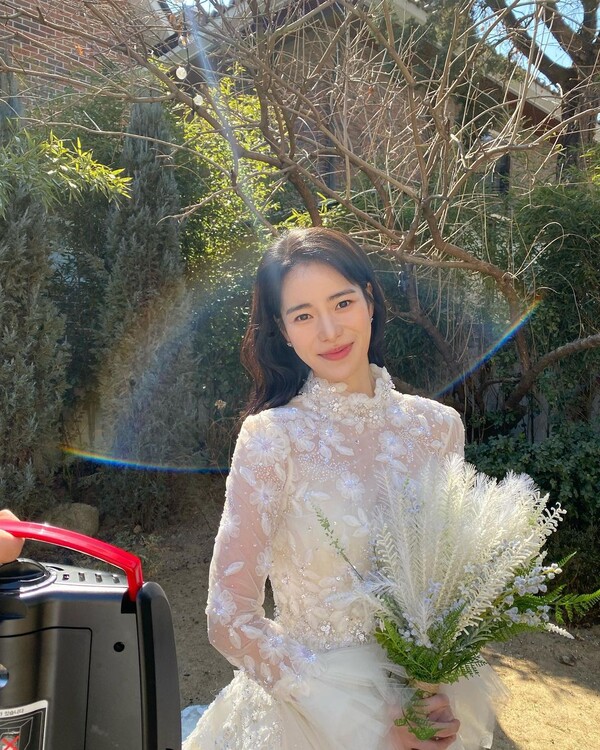 임지연 ‘더 글로리 박연진 웨딩드레스 비하인드 컷…뜻밖의 청순미