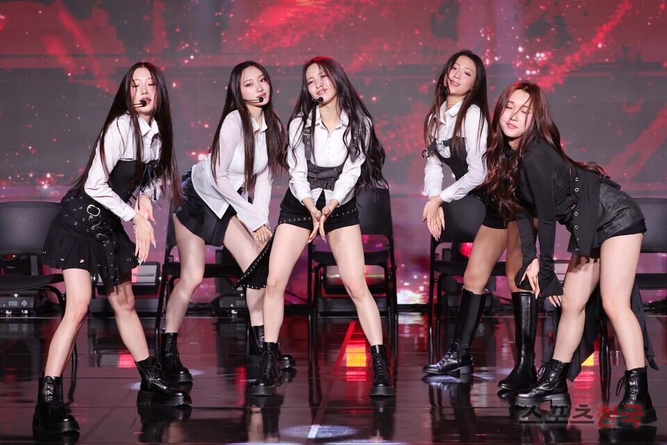 VVS, 美프로듀서가 제작한 K팝 걸그룹