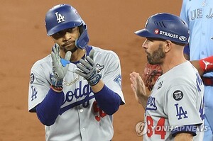 월드시리즈는 7차전까지 간다! LAD, TOR에 3-1 승